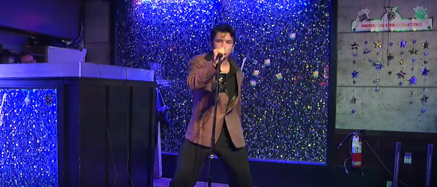 Le Gatinois Mat Shank chante comme le King! - TVA Gatineau