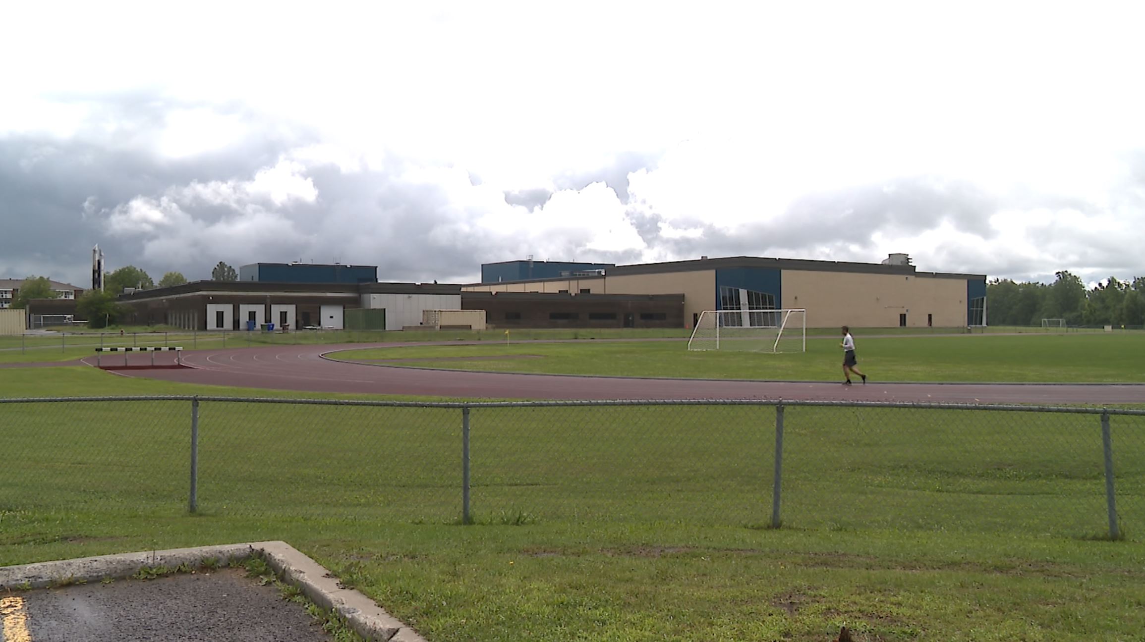 Fin des travaux majeurs à l'école secondaire Mont-Bleu - TVA Gatineau