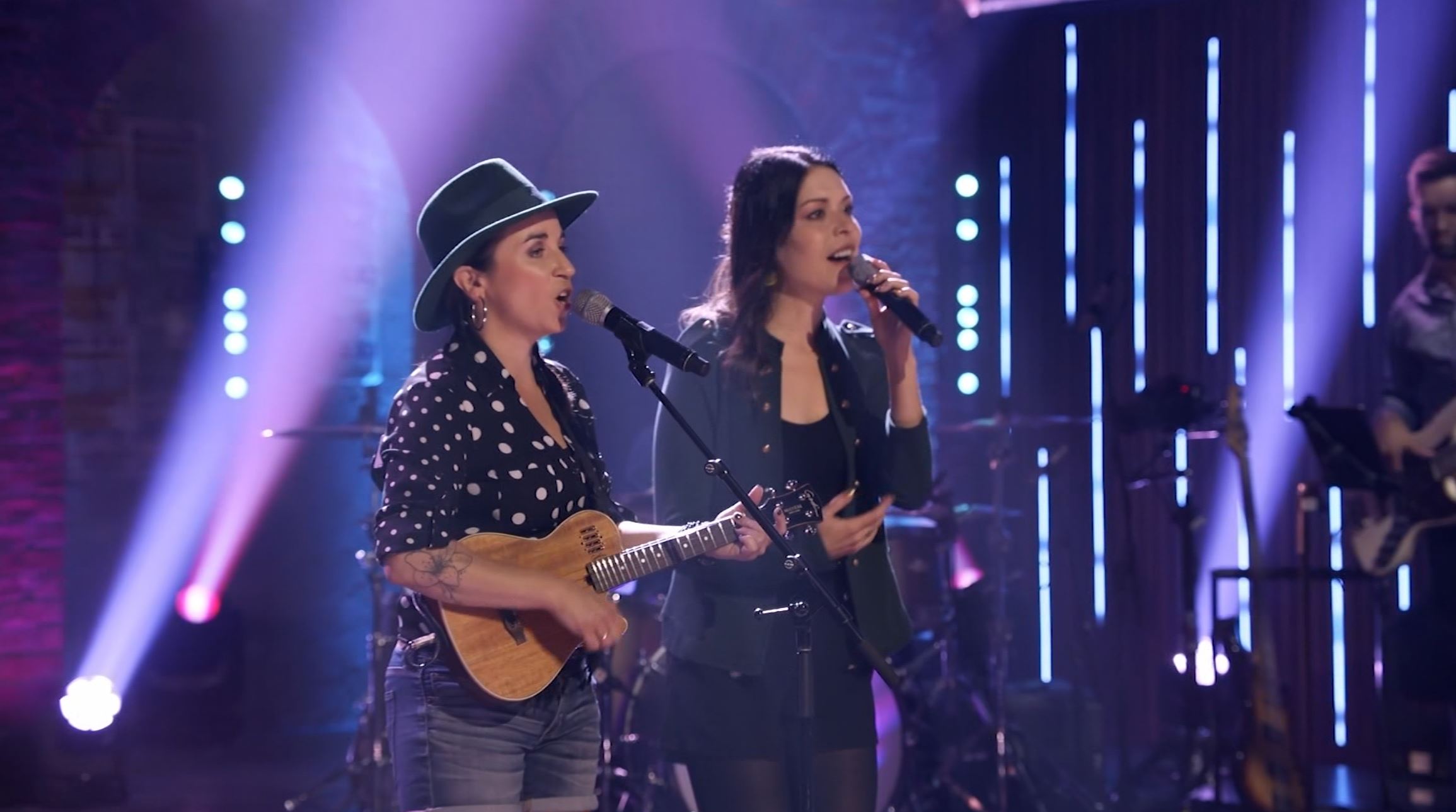 Le duo Sugar Crush débute un nouveau chapitre avec son EP «Pause» - TVA ...