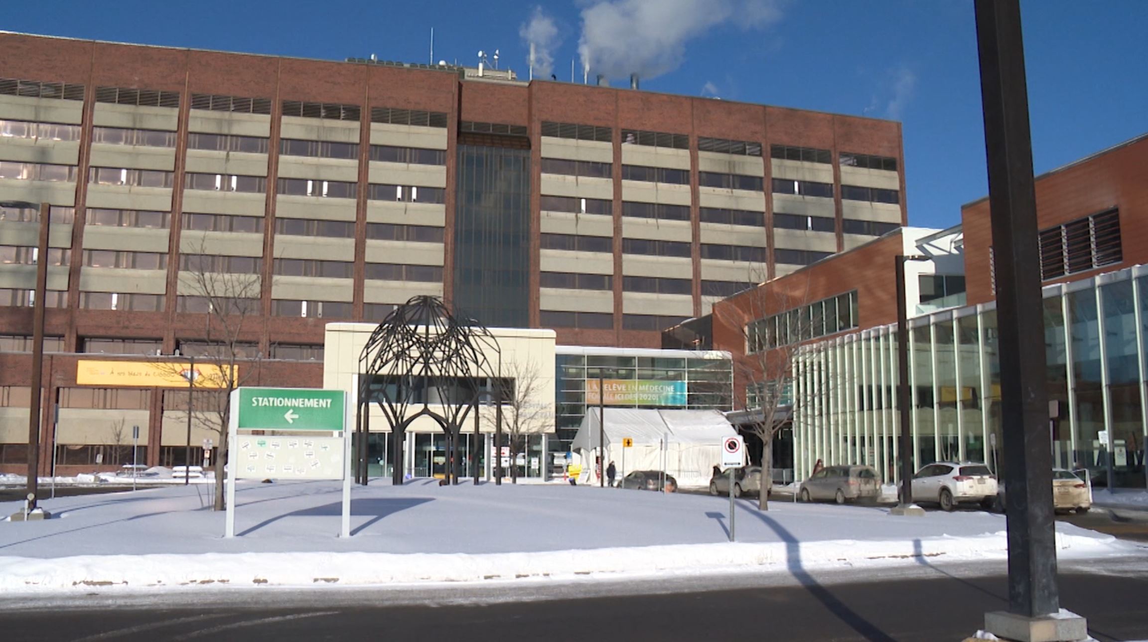 Hôpital de Gatineau: une chute malgré une surveillance constante - TVA ...