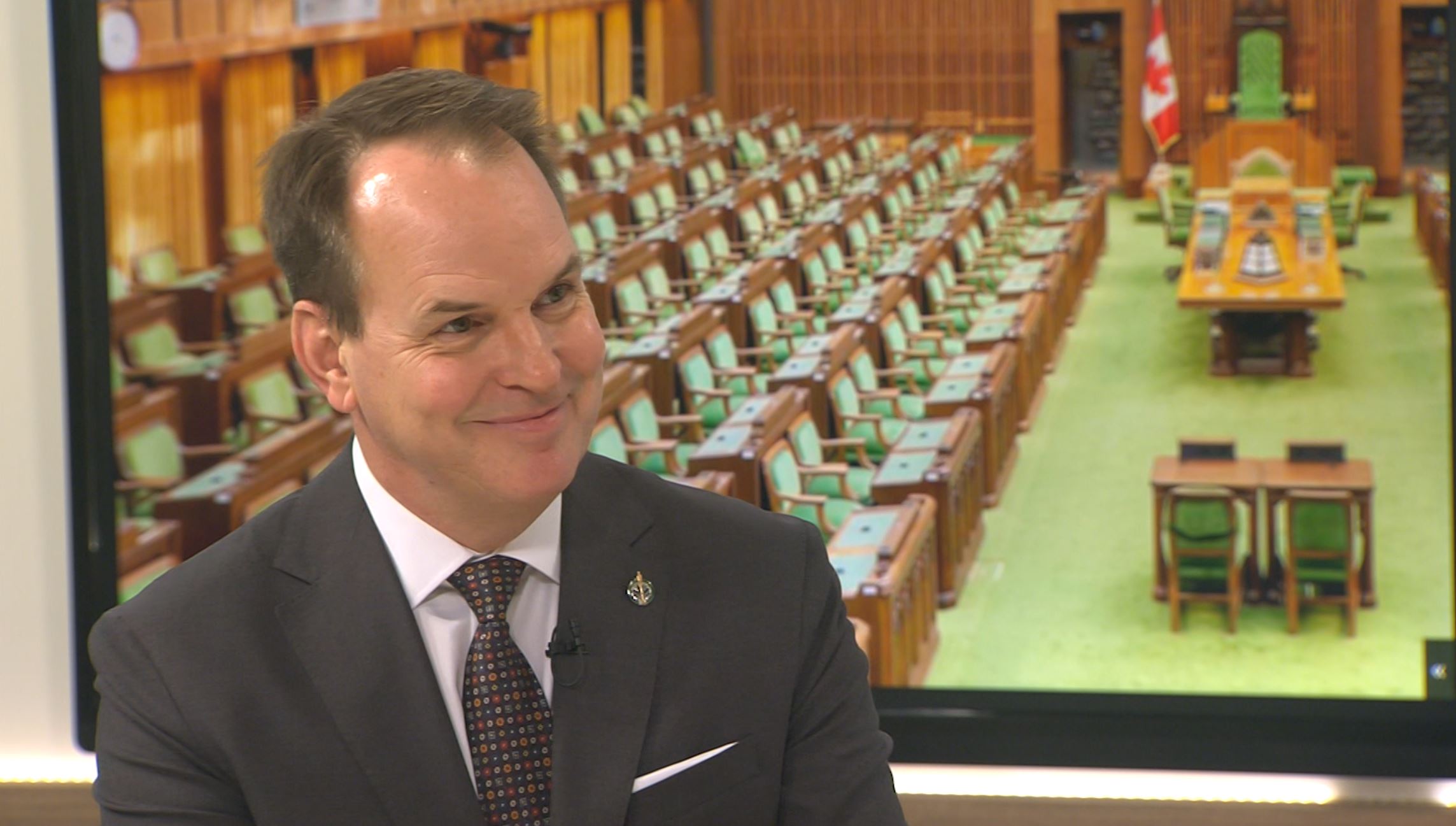 Entrevue du jour - Steven MacKinnon nommé leader du gouvernement - TVA ...