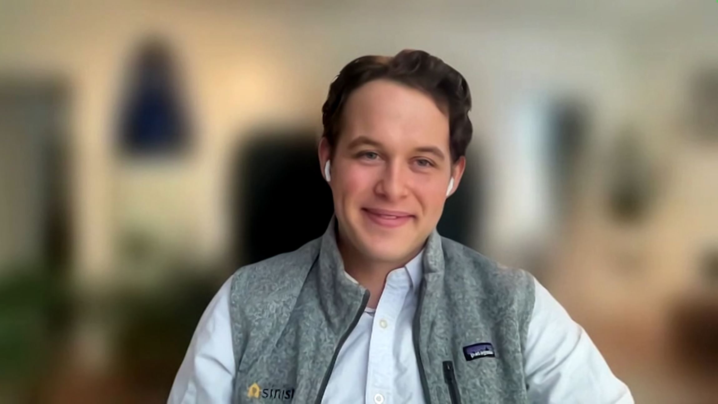 Entrevue du jour - Un gradué de l'UQO à l'honneur dans Forbes - TVA ...