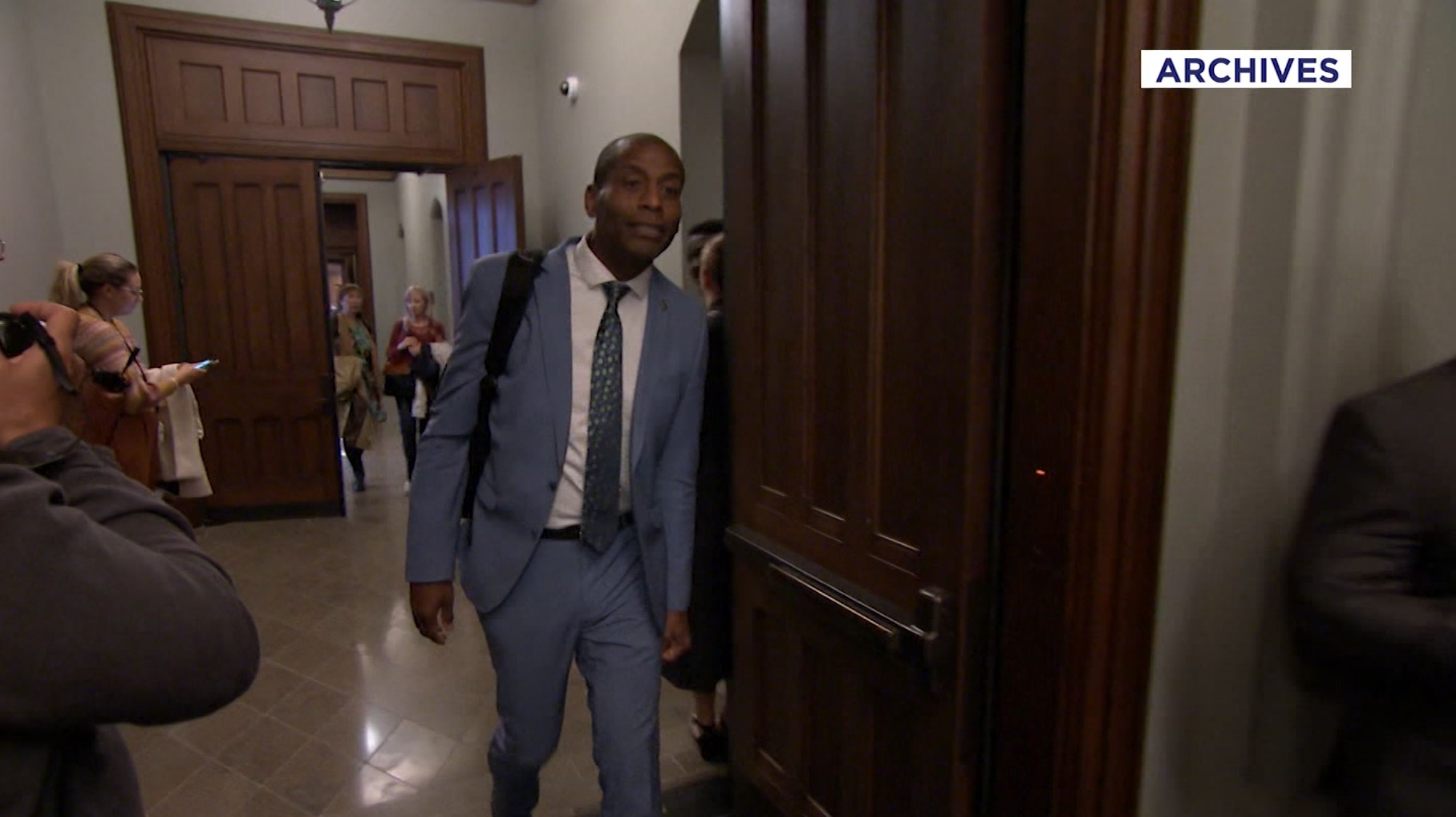 Greg Fergus à nouveau sur la sellette - TVA Gatineau